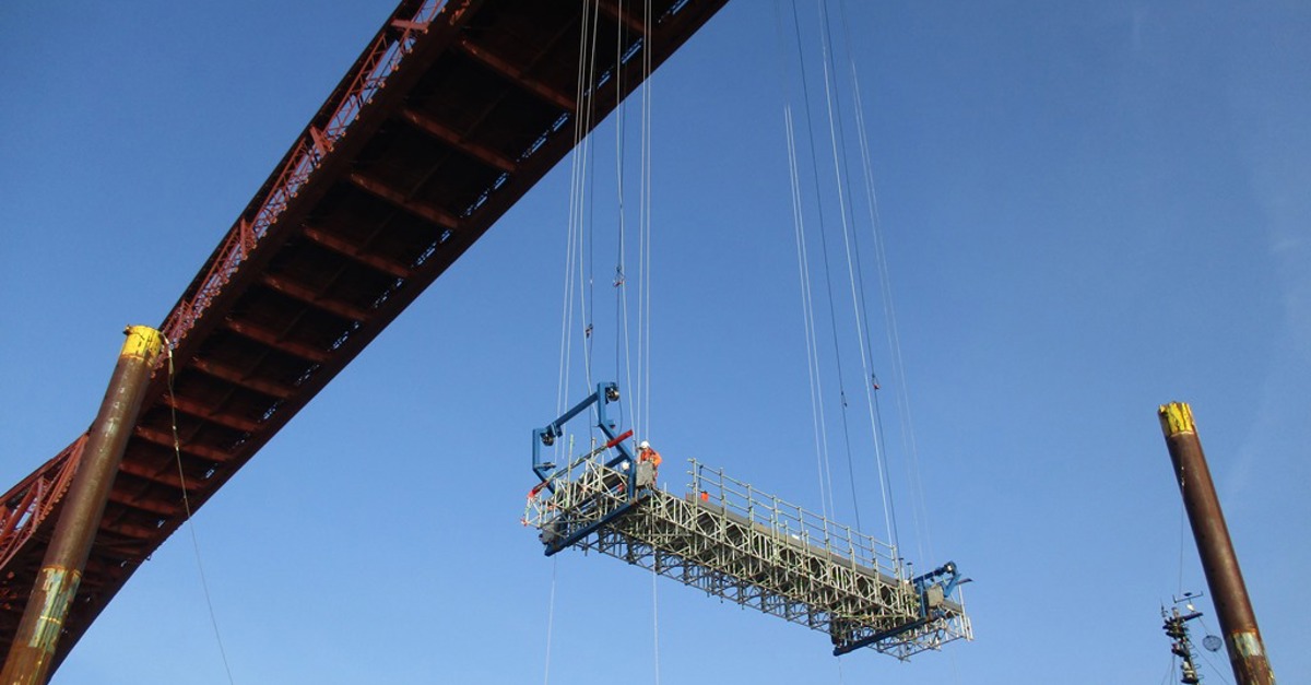 Gantry Installed to Support Forth Bridge Repairs